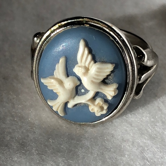 Avon | Jewelry | Vtg Avon Ring | Poshmark